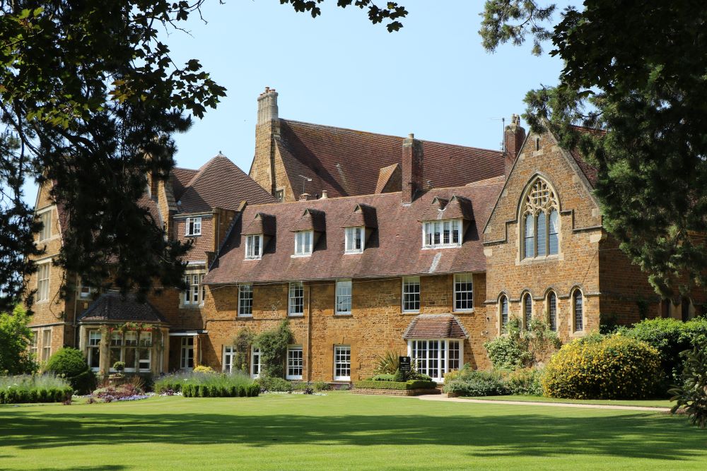 Beachborough Prep Announces Educational Partnership with Bloxham School ...